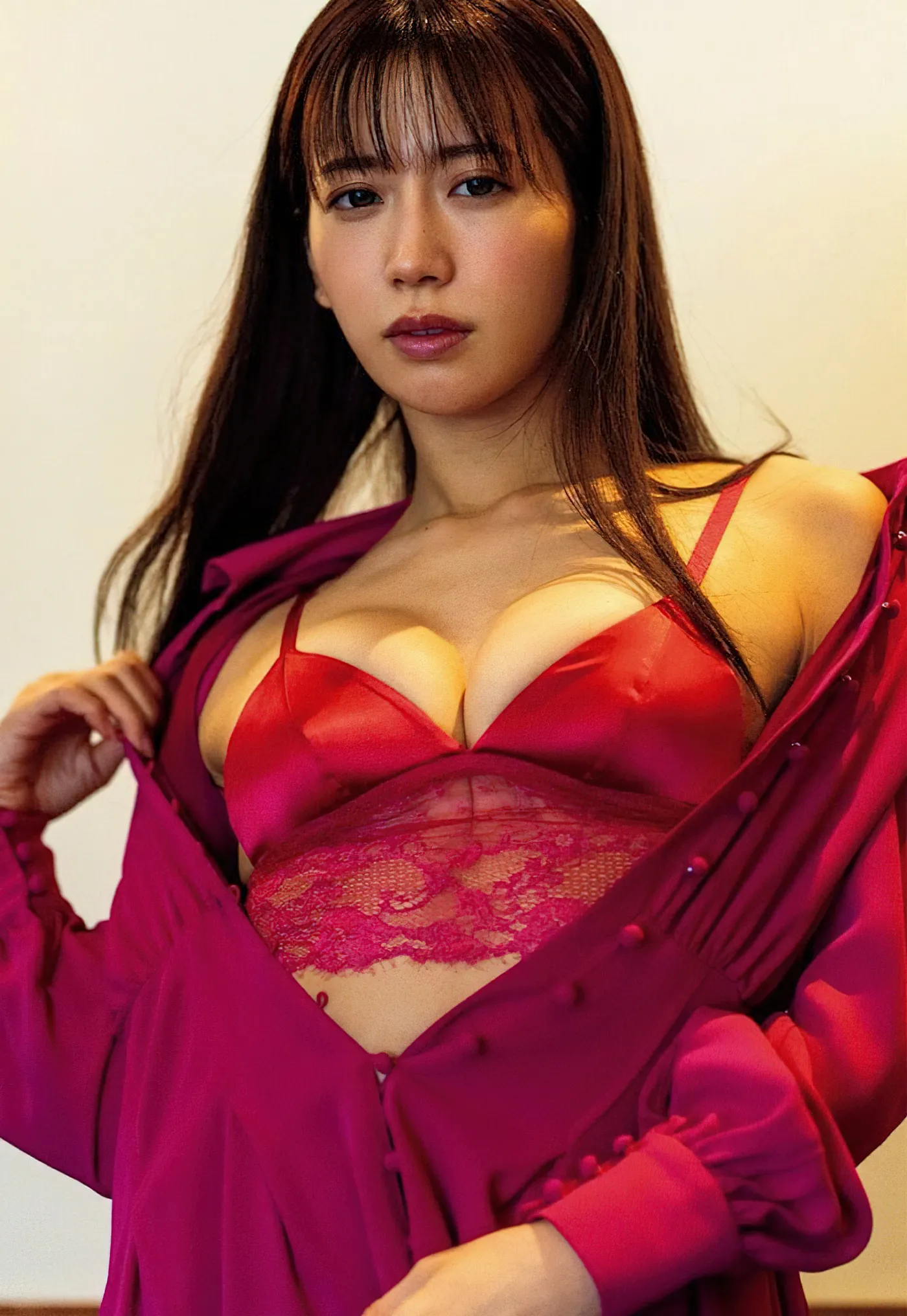【桜りん高画質エロ画像94枚】アイドルグラドルのスレンダー水着グラビア&自撮りオフショット│エロ画像まとめエロトック